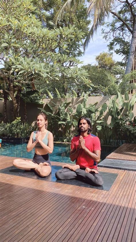 7 Hot Sexy Nasya Marcella Bikini Pics