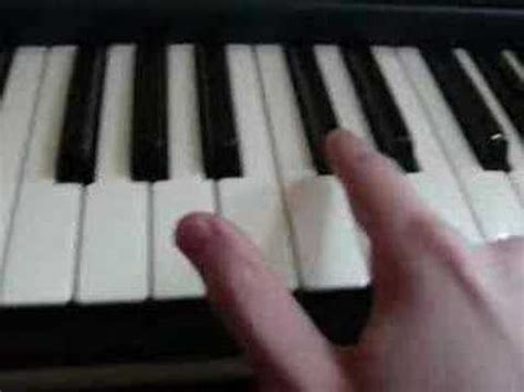 How To Play Axel F Or Crazy Frog On Piano Keyboard Youtube