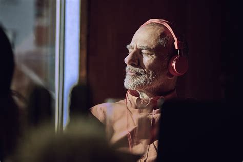 The Science Of Sound How Music Affects Your Brain