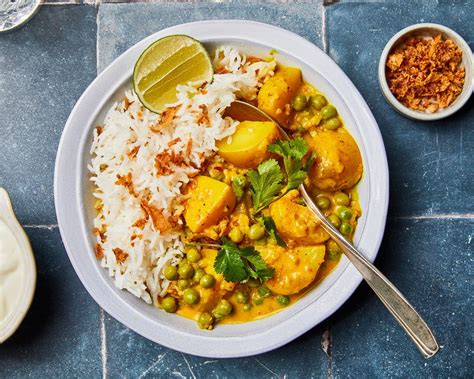 Quick And Easy Potato And Pea Curry Recipe Kitchen Stories