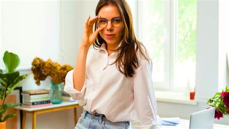 11 Things High Iq People Think Are Status Symbols That Mean Nothing To