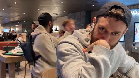 Insane Burger Kings Fist Fight Caught Live In Irl Twitch Stream Game