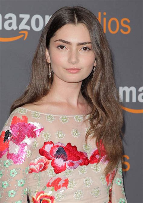 Emily Robinson Biography Height And Life Story Super Stars Bio