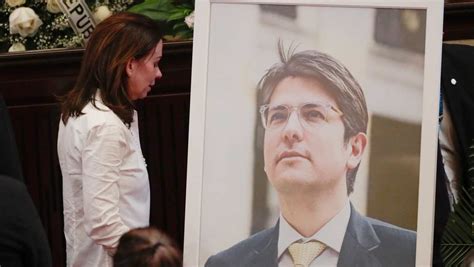 Te Mando Besos El Día Que La Mamá De Miguel Uribe Turbay Fue
