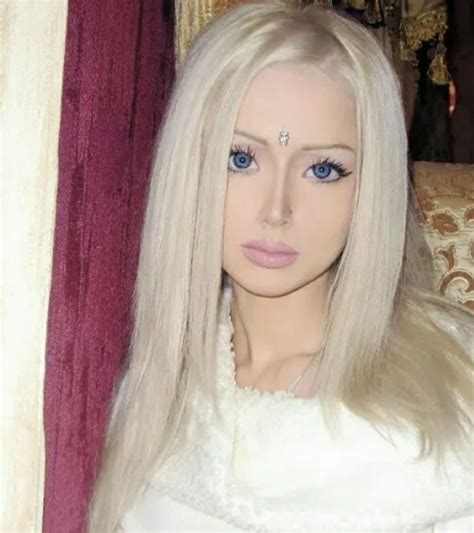 Valeria Lukyanova Beauty Russian Beauty Makeup Looks