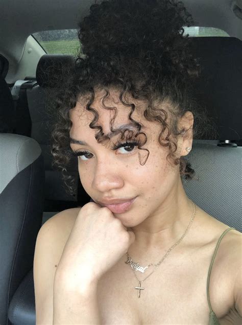 Selfie Inspo Natural Hair Styles Curly Hair Styles Light Skin Girls