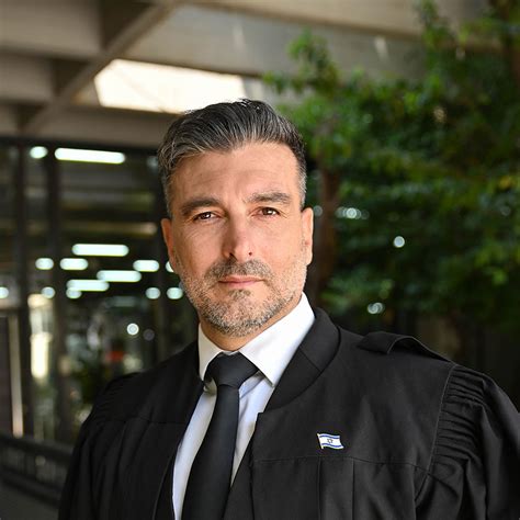 עורך דין פלילי עבירות מין נלחמים על שמכם הקריירה והעתיד שלכם