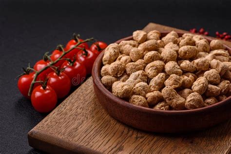 Dry Soybean Meat Pellets Diet Food For Vegan And Vegetarian Cuisine