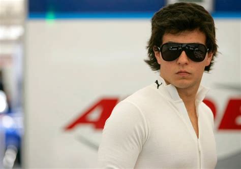 Pin De E R I K A V E G A En F1 En 2024 Checo Viejitos
