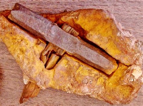 Londonski čekić Artefakt Star Preko 100 Miliona Godina Misteriozno