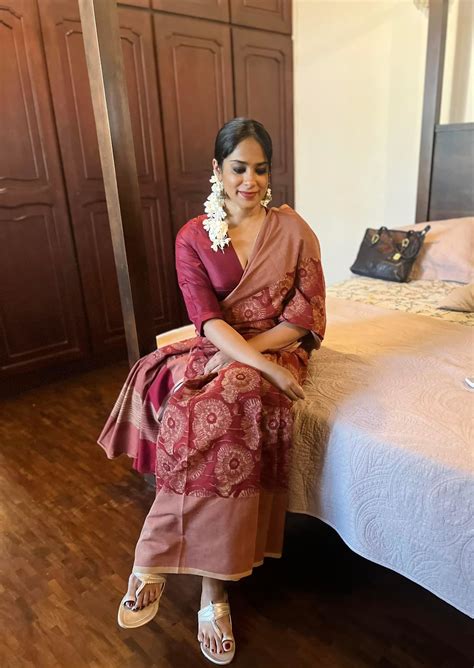 Kishani Alanki Pereras Feet