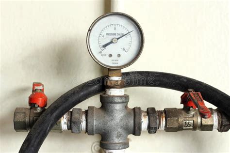 Altes Manometer Stockfoto Bild Von Technik Stufen Industrie 37837498