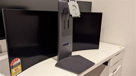 REVIEW LG UltraGear Hz OLED Gaming Monitor With An Immersive R TechAU