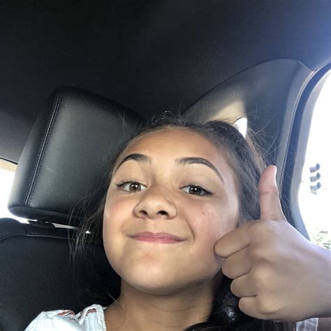 Heidi Cakes Instagram Twitter And Facebook On Idcrawl