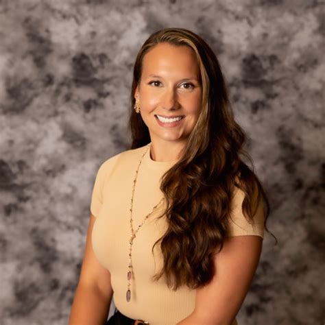 Tori Uglialoro Chiropractic Resident Elevate Life Clinic Linkedin