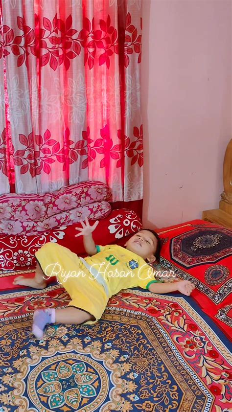 আজকের খেলা দেখার জন্য ওমর এখন থেকেই রেডি হয়ে বসে আছে 😂😂‌ Are You Excited By Riyan Hasan Omar