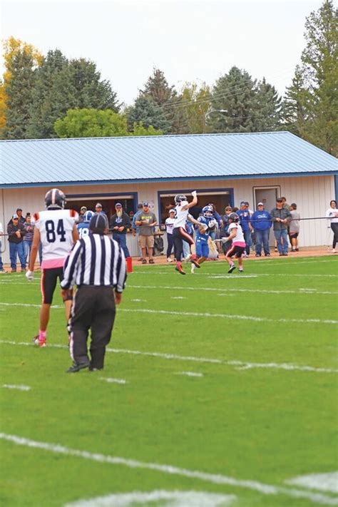 Mustangs Defeat Killdeer Now 6 0 Phillips County News