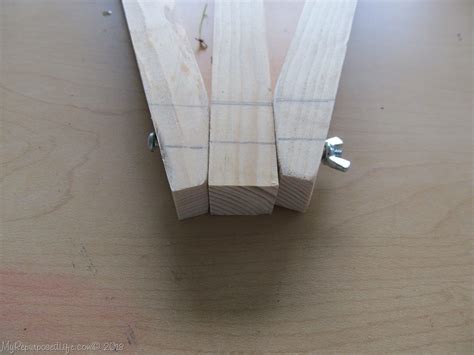 How To Make Small Display Easels My Repurposed Life®