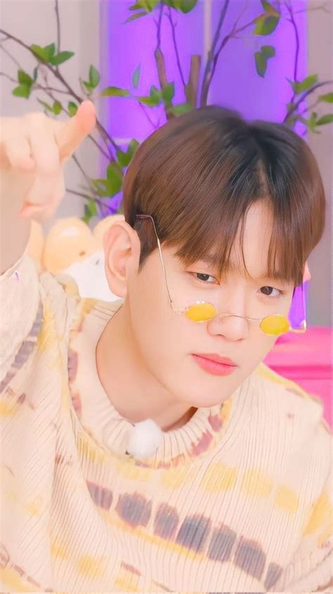 Pin Di Cute Asians Gambar Pacar Fakta Lucu Exo