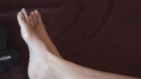 Sexy Long Toes Long Toe Curls And Wiggle