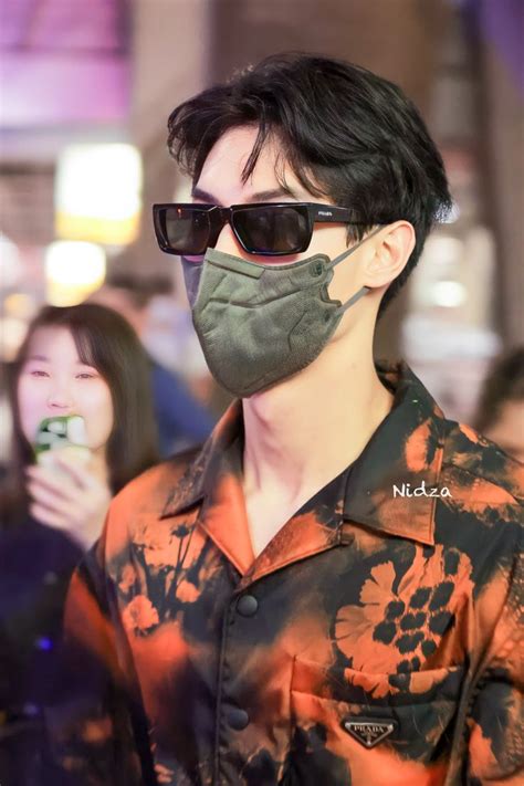 Pin By Dzuy Dzuy On Brightwin Cute Cat Wallpaper Fangirl Actors