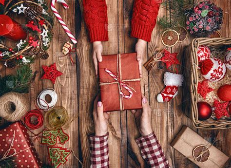 家庭传统想法十二月冬天缎带书桌一个物体儿童