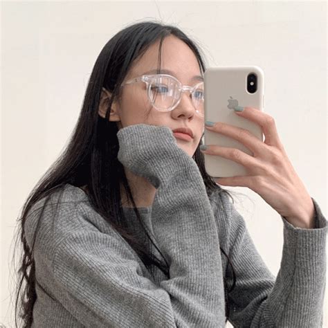 11할인당일출고 데일리 뿔테 안경테 스트릿 남녀공용 투명 안경 2color 에이블리