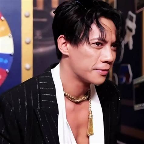 Claire Claireithil • Threads Say More