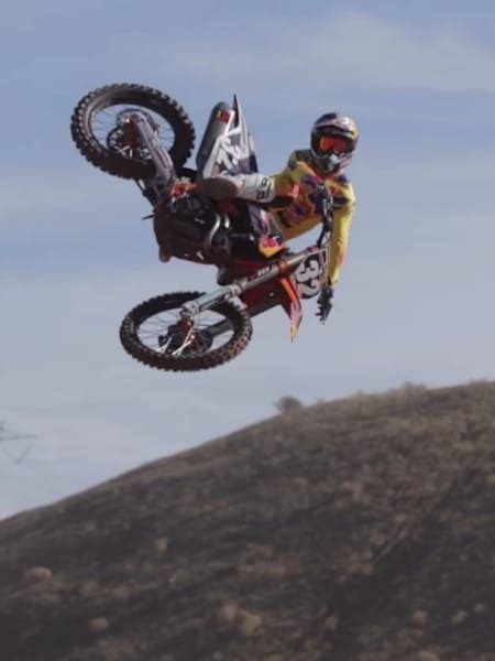 Red Bull Ktm 2015 Photoshoot Video