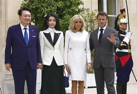 세기의 사랑일까 세기의 불륜일까 강영운의 ‘야 한 생각 아 한 생각