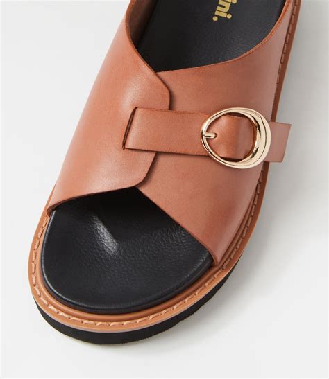 Colay Tan Gold Leather Slides