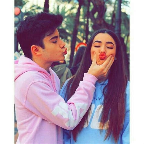 Ghim Của Eishan Khan Trên Couples