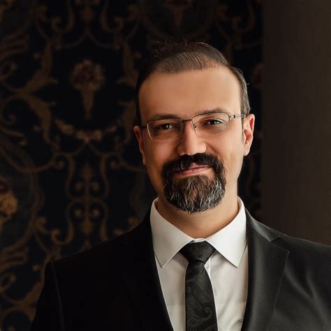 Yashar Moarref یاشار معرف Medium