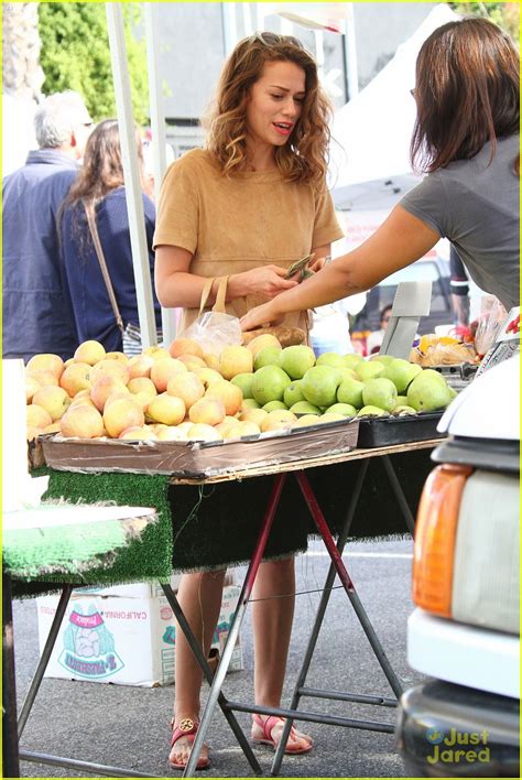 Full Sized Photo Of Bethany Joy Lenz Daughter Cant Watch One Tree Hill