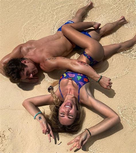 Elisabeth Riouxs Feet