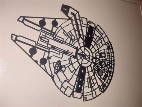 Star Wars Millennium Falcon Wall Decor By Seb Makerworld Download Free 3d Models