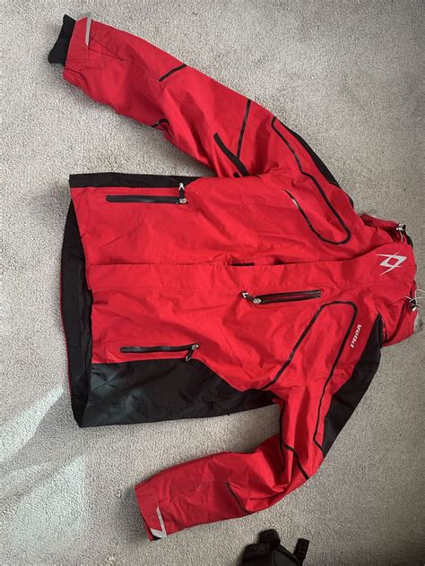 Ски яке Volkl гр София Център • Olxbg