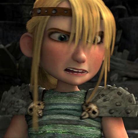 Astrid Looks A Mad How To Train Your Dragon How To Train Dragon