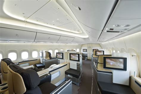 Lufthansa Erneuert Interieur Der Boeing 747 Flotte Zsvjoq