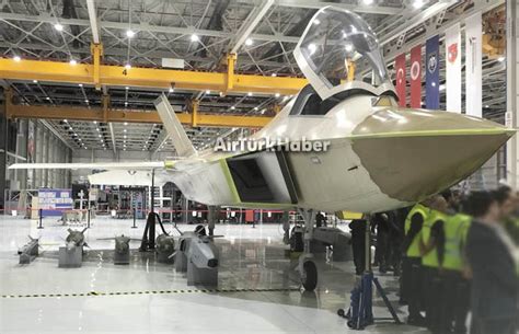 Milli Muharip Uçak Iniş Takımlarına Kavuştu Defenceturk