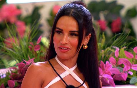 Love Island Usas Yulissa Escobar Gets Booted From The Villa After