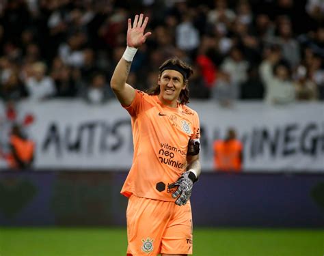 Cássio Bate Recorde De Defesas Por Jogo Na Temporada Contra O