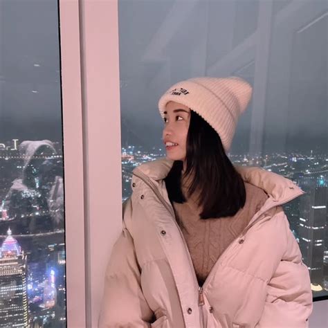 劉瑛瑛 Yy 1104 • Threads Say More