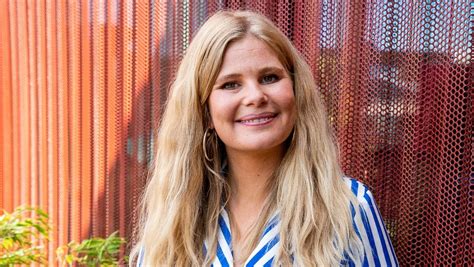 Chokerende Nyhed Sofie Linde Stopper Som Vært På X Factor Billed Bladet
