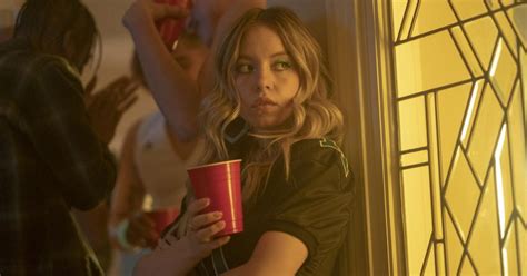 Euphoria Season 2 Sydney Sweeney Teases Cassies Wild Storyline
