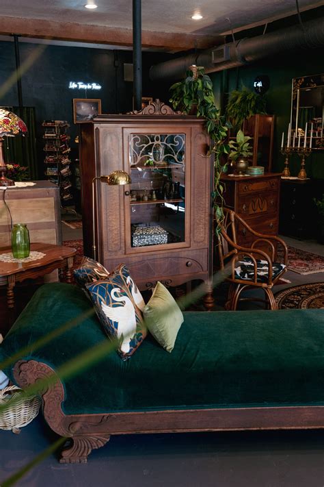 Rhiannon Antiques 1526 S Vista Ave Boise Id
