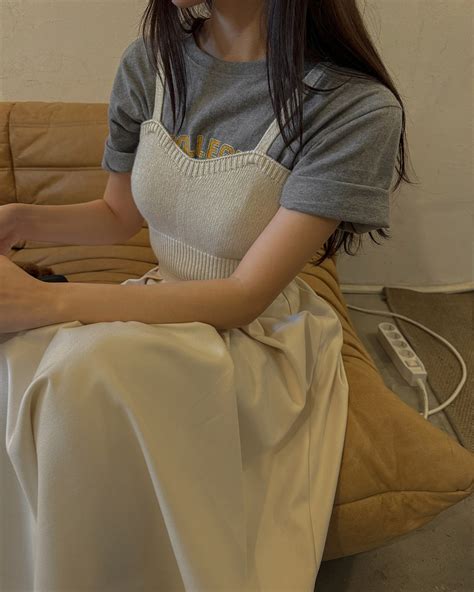 메이빈스 당일발송 미넌 울 크롭 뷔스티에울소재 울뷔스티에 스웨터 슬리브리스 니트슬리브리스 니트뷔스티에 레이어드 코디 데이트룩