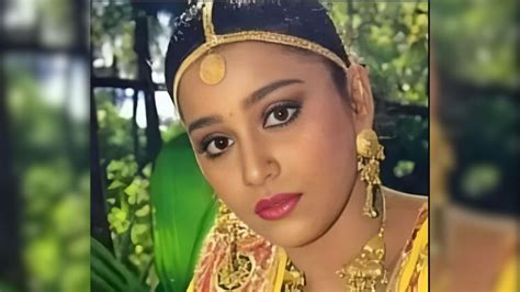 कभी माधुरी की हमशक्ल कहलाती थीं ये एक्ट्रेस आज जी रही गुमनामी की