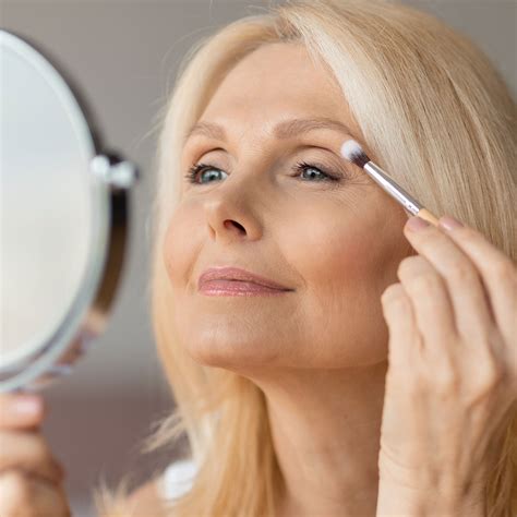 Makeup Artists Share The Eyeliner Dos And Donts For A More Lifted