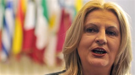 Tahiri Kurti Pričom O Dinaru Zbunjuje Svet I Nanosi Nemerljivu štetu Prištini